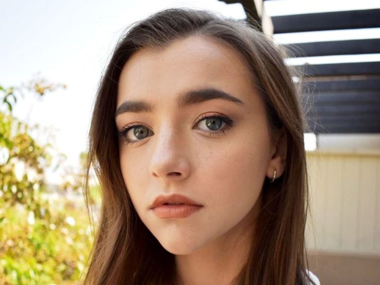 Ashley Boettcher Biography, Age, Height, Affairs, Net Worth - StarsWiki
