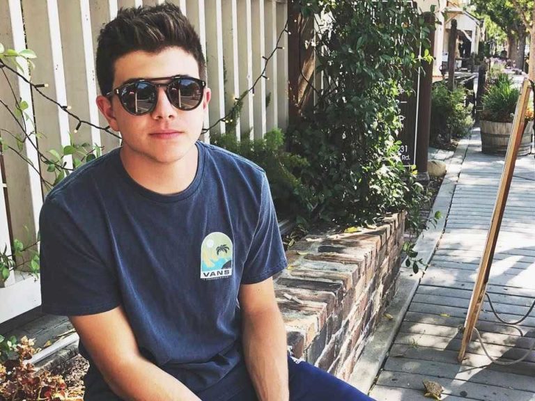 Bradley Steven Perry Bio, Age, Height, Girlfriend, Facts, Net Worth