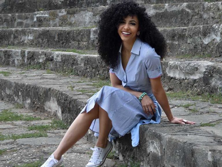 Cheslie Kryst Biography, Age, Height, Facts, Net Worth - StarsWiki