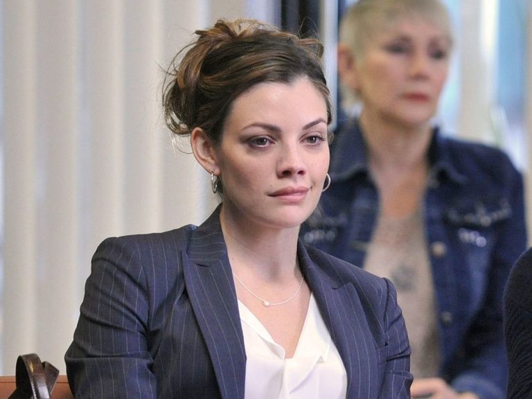 Sarah Habel Biography, Age, Height, Husband, Net Worth - StarsWiki