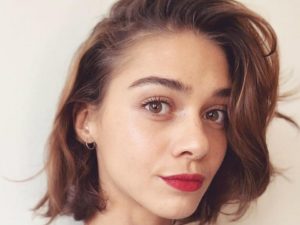 Emma Appleton Biography, Age, Height, Boyfriend, Net Worth - StarsWiki