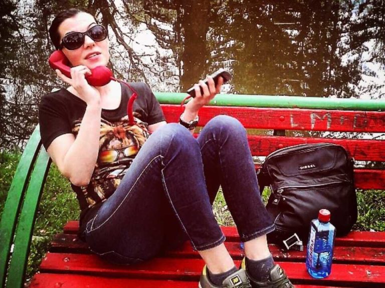 Filiz Ahmet Biography, Age, Height, Boyfriend, Net Worth - StarsWiki