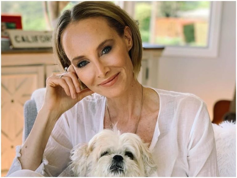 Chynna Phillips Biography, Age, Height, Husband, Net Worth - StarsWiki