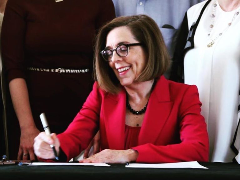 Kate Brown Biography, Age, Height, Husband, Net Worth - StarsWiki